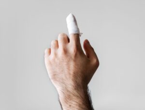 Jarred Finger Injuries: Treatments and Risks Explained
